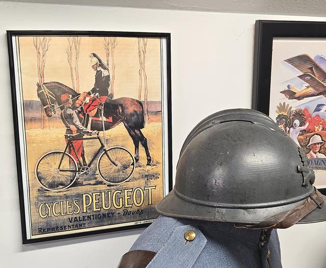 The UD 42 Submachine Gun - Militarytrader