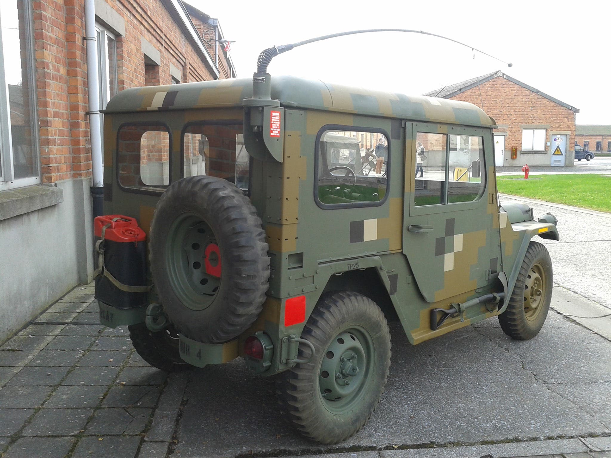 Computer-Generated, Pixelated Camo? The US Army's experimented with ...