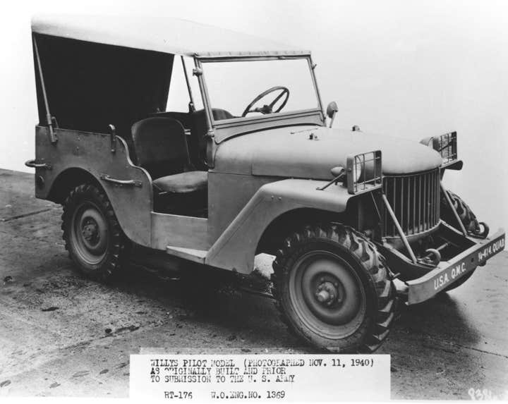 Bantam and Willys Recon Cars of WWII: A Photographic Study of Early ...