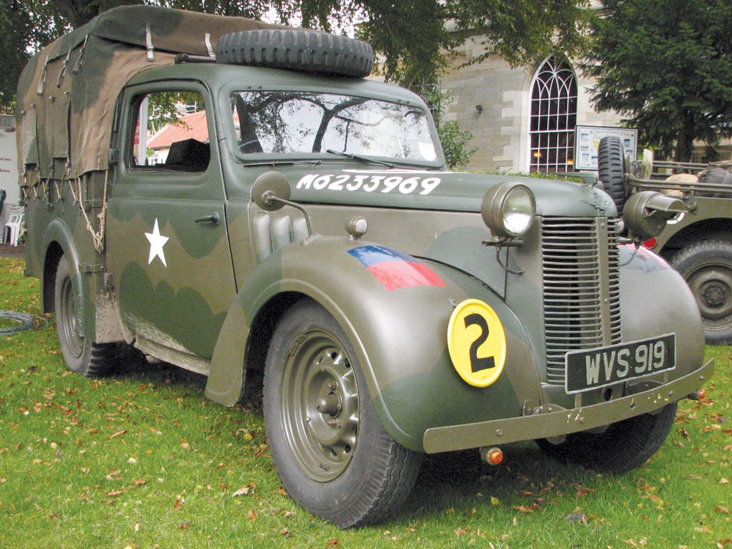 A look at the 'Tilly' a WWII trooper - Militarytrader