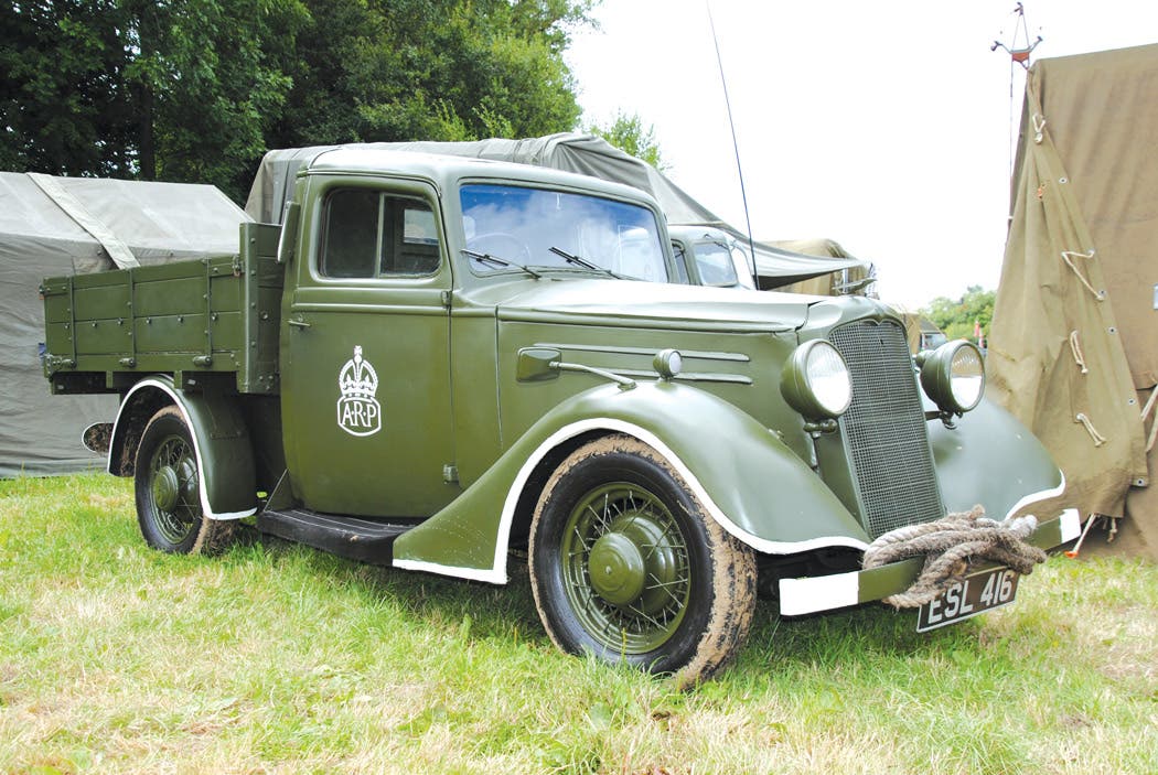 A look at the 'Tilly' a WWII trooper - Militarytrader