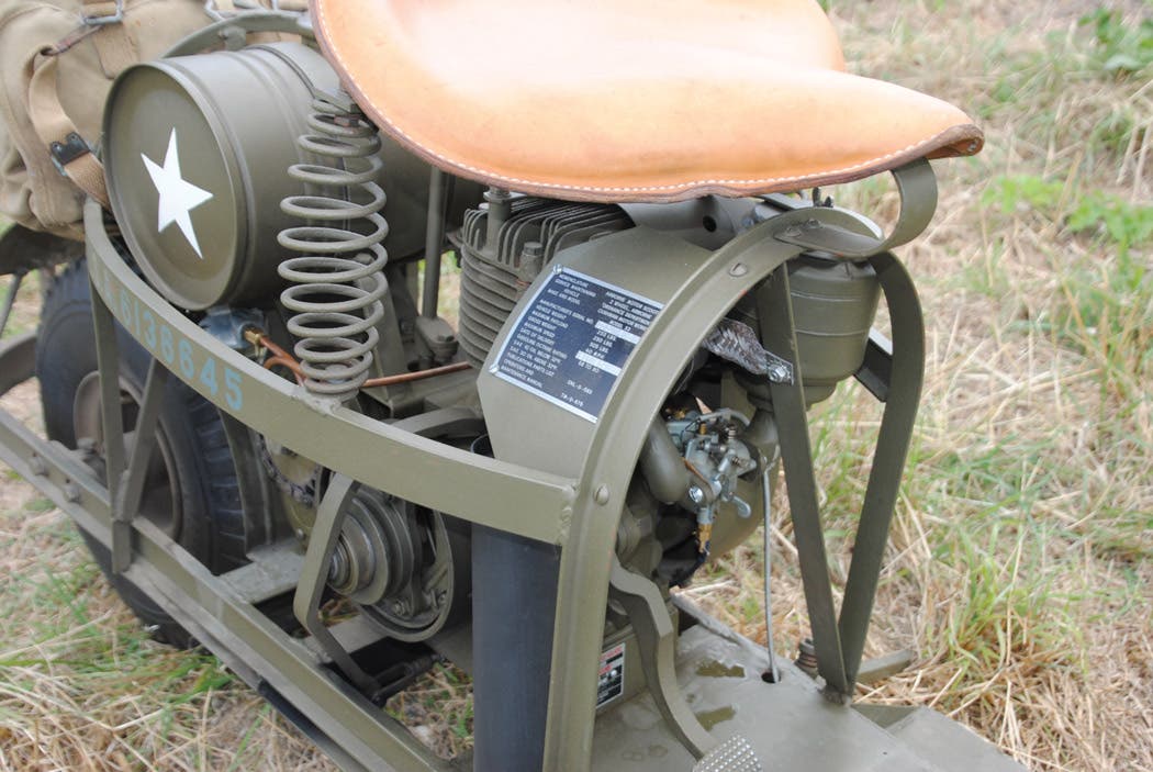 The Flying Scooter: A look at the Cushman Model 53 - Militarytrader