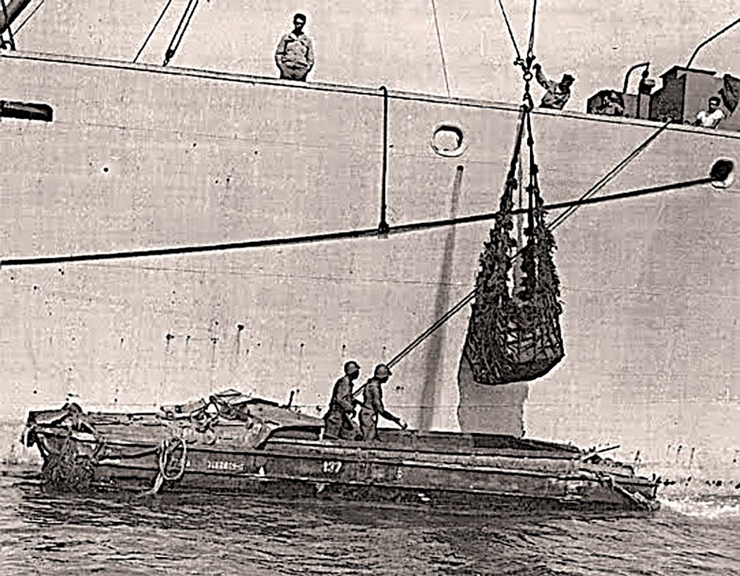 DUKWs on D-Day - Militarytrader